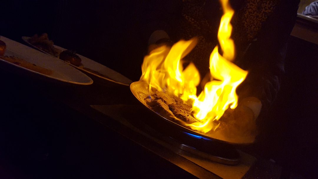 ROMA REVOLVING: TWO VIEWS FOR FOOD WITH A VIEW